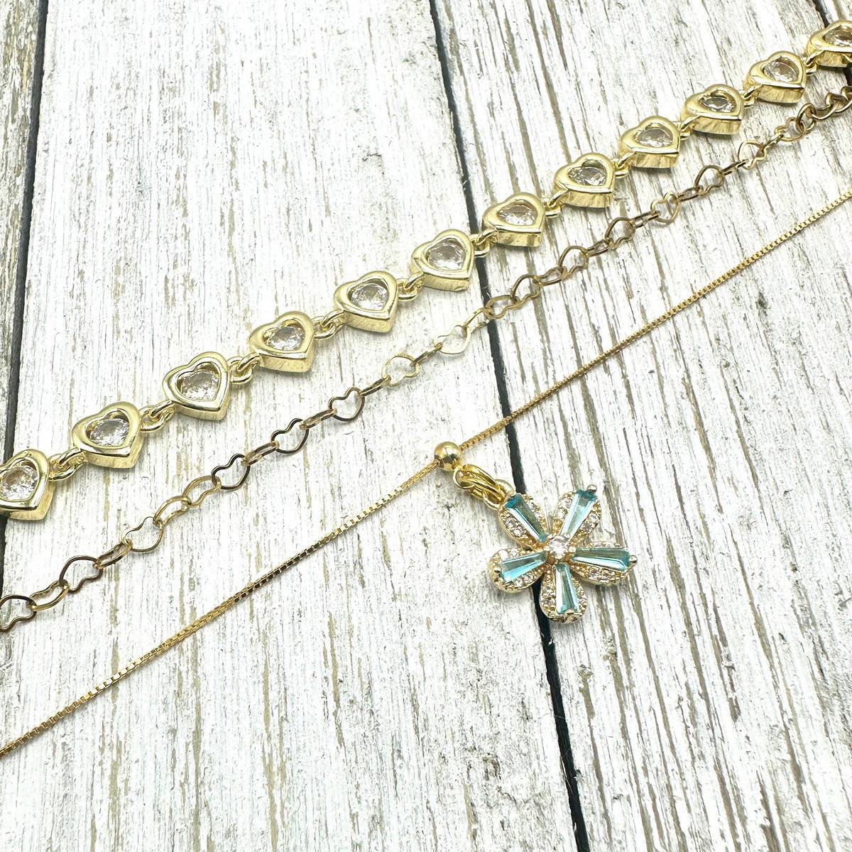 Create An Easy Boutique-Style Charm Bracelet with Deb Floros – Dress It Up