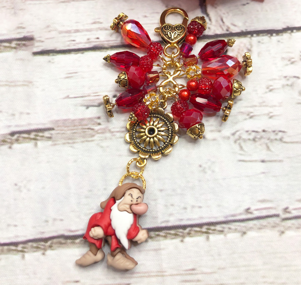 Disney Grumpy Keychain – Dress It Up